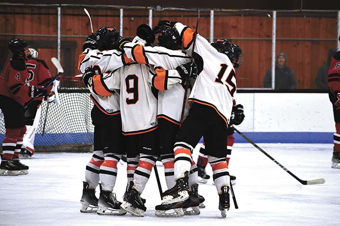 Houghton hockey blanks Marquette for third straight win | News, Sports ...